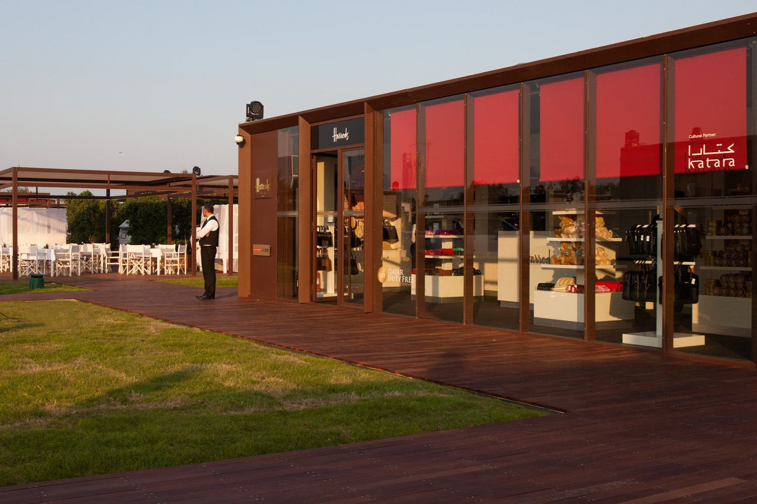 Retail Design Solutions - Harrods Doah Case Study - JUSTSO